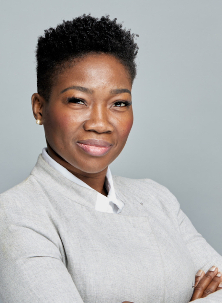 Kissy Peron, la courtière star des réseaux sociaux - Forbes Afrique